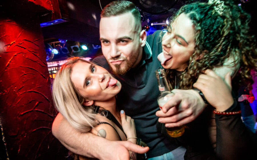 Clubflirten: Tipps für Anfänger und Fortgeschrittene - Downtown Dresden